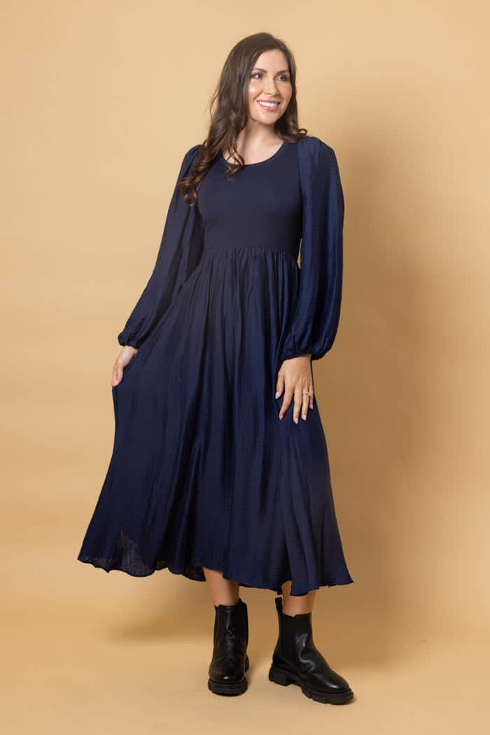 Cove Maxi Dress Navy – Augustine