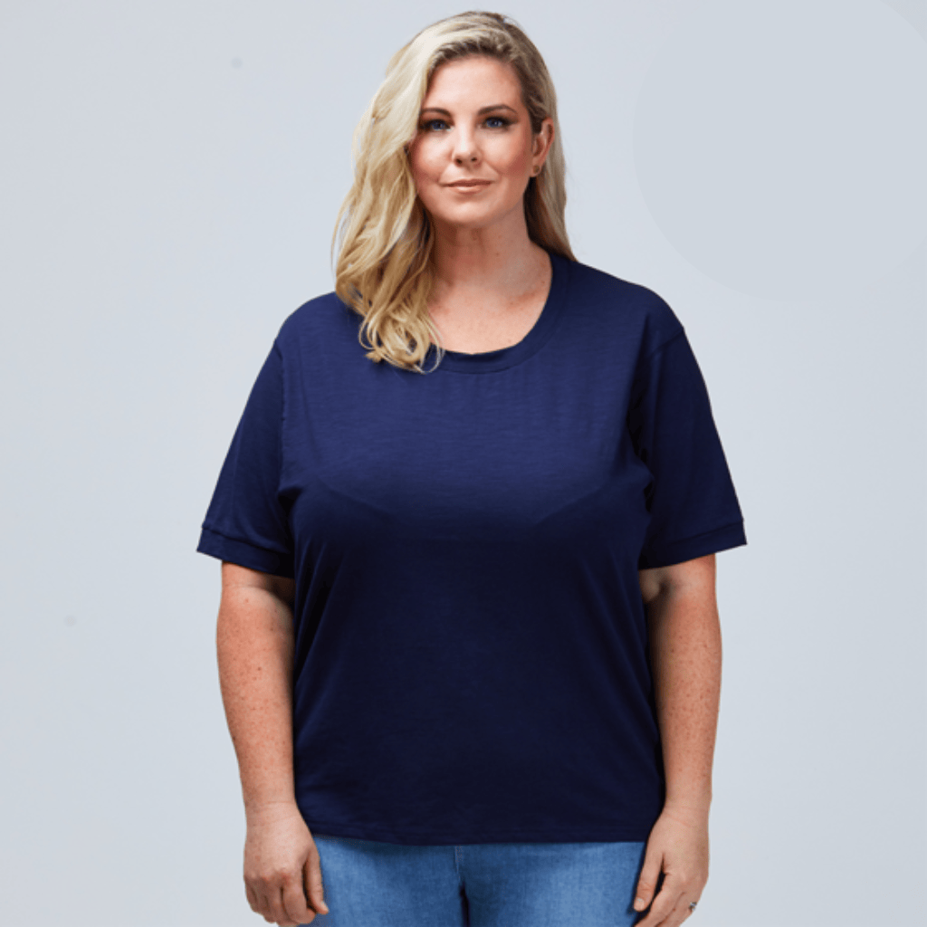 Jasmine Tee Navy – Augustine