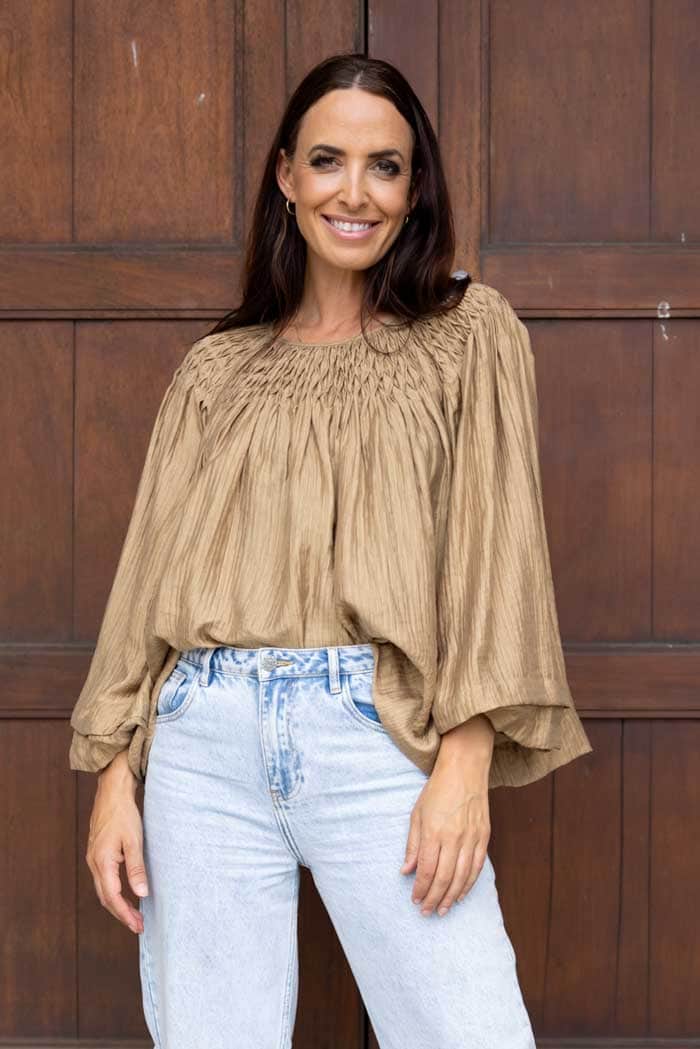 Darya Blouse Caramel – Augustine