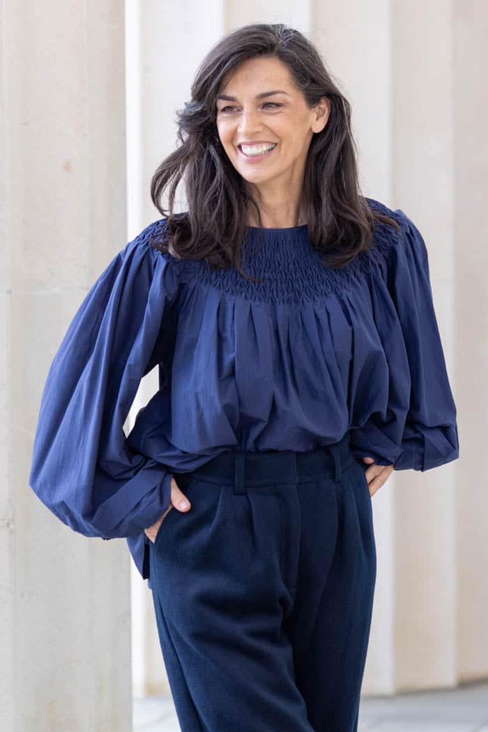 Darya Blouse Navy – Augustine