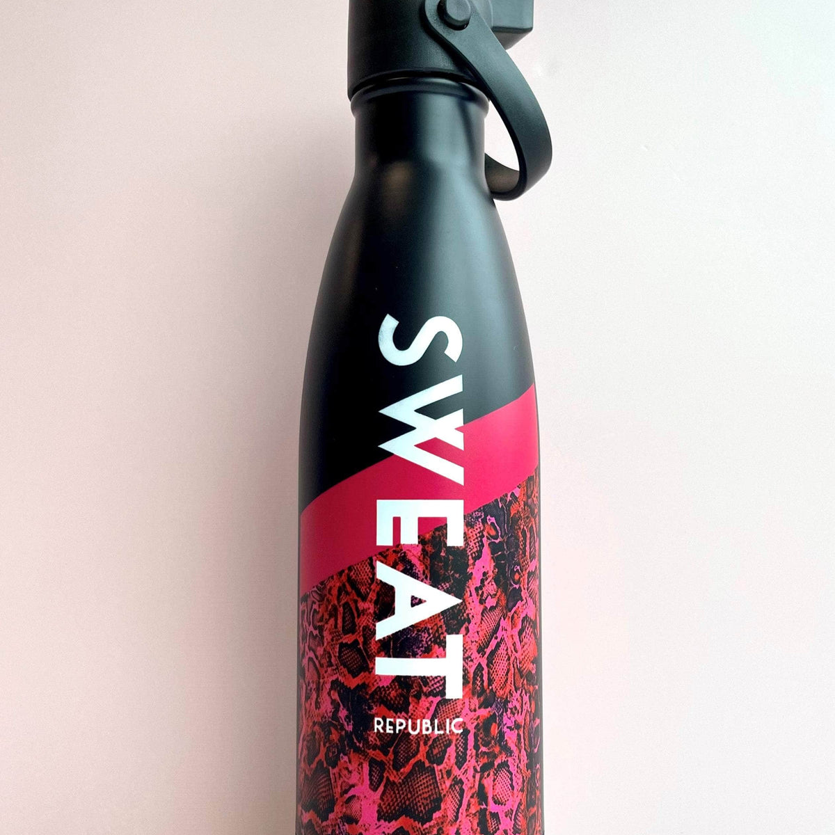 Sweat Republic Drink Bottle Snake – Augustine